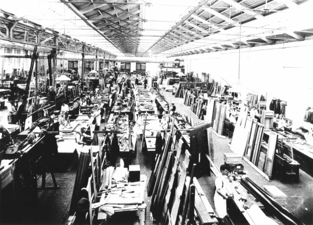 Finishing shop, North Bay - Living Archive