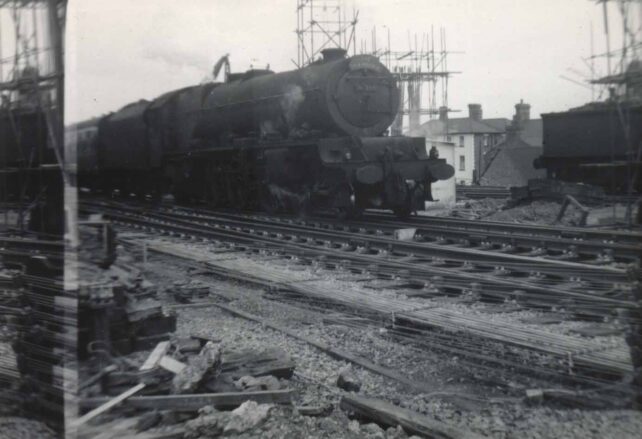 Flyover Construction at south end of Bletchley Station. - Living Archive